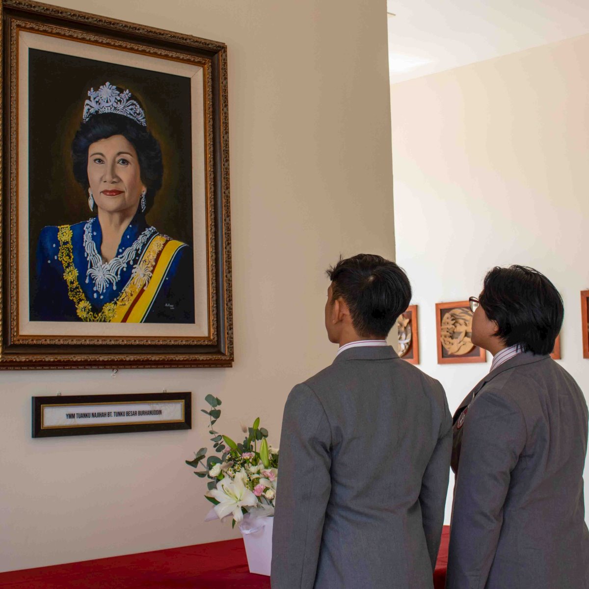 KTJ pays tribute to YMM Tunku Ampuan Najihah | News | Kolej Tuanku Ja'afar